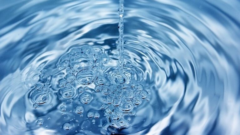 Aerated Water: What Is It and Why Is It Important? - EnvironSoil Coco ...
